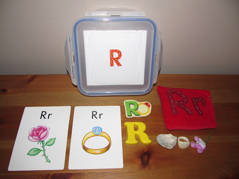 Mommys Monkeys: Q wrap & Letter R box