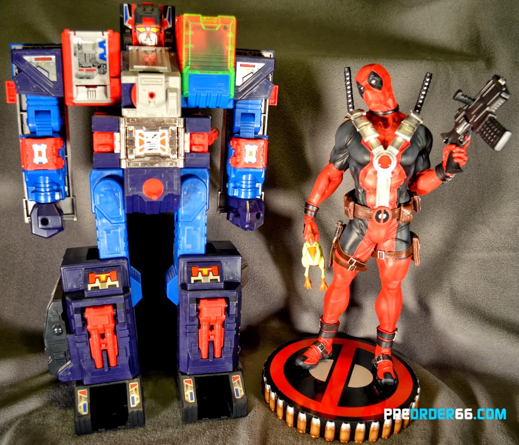PREORDER66: Sideshow Exclusive Deadpool Premium Format Figure Review