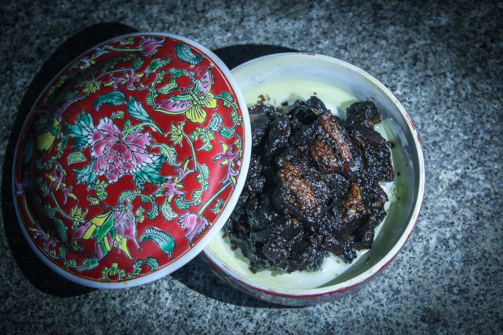 Buah Keluak Toyu Bak (Braised Pork Belly) - The Food Canon