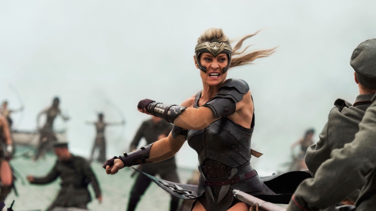 'Wonder Woman 1984' Will Bring Back Robin Wright As General Antiope ...