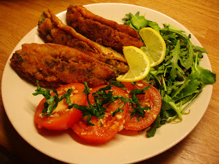libyan food: Fried Fish with Mashed Potato Filling: Mbatan Kawali سمك ...