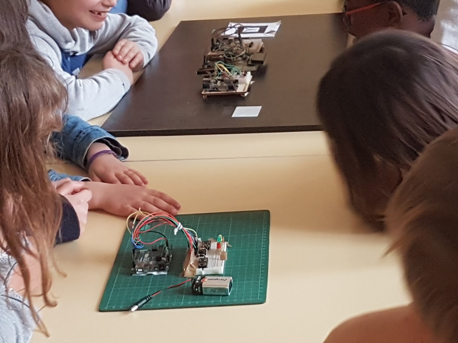 Périscolaire avenir-84, 2016-2017: Arduino et ses composants