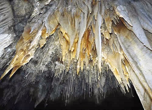Enroque de ciencia: ¿Qué son las estalactitas y estalagmitas? (1)