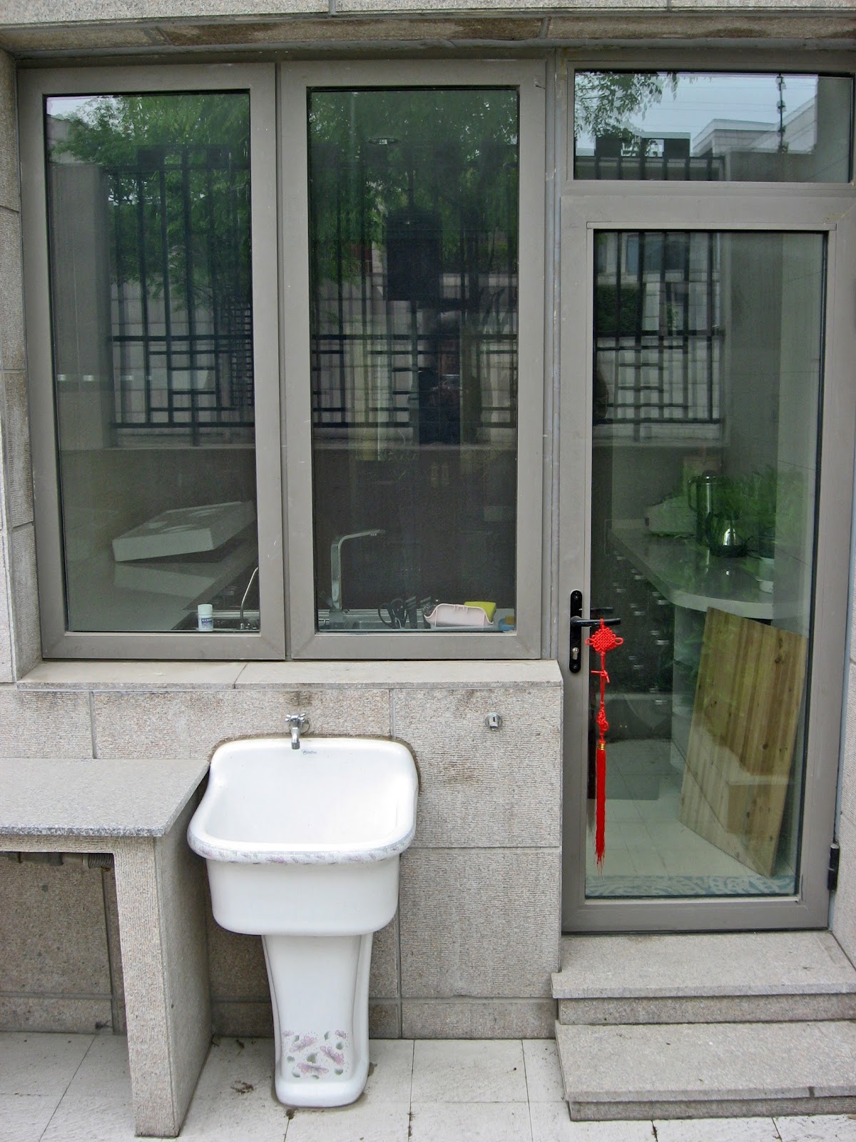 Jax Stumpes: Pujiang New Town (4/21-5/13/2012)