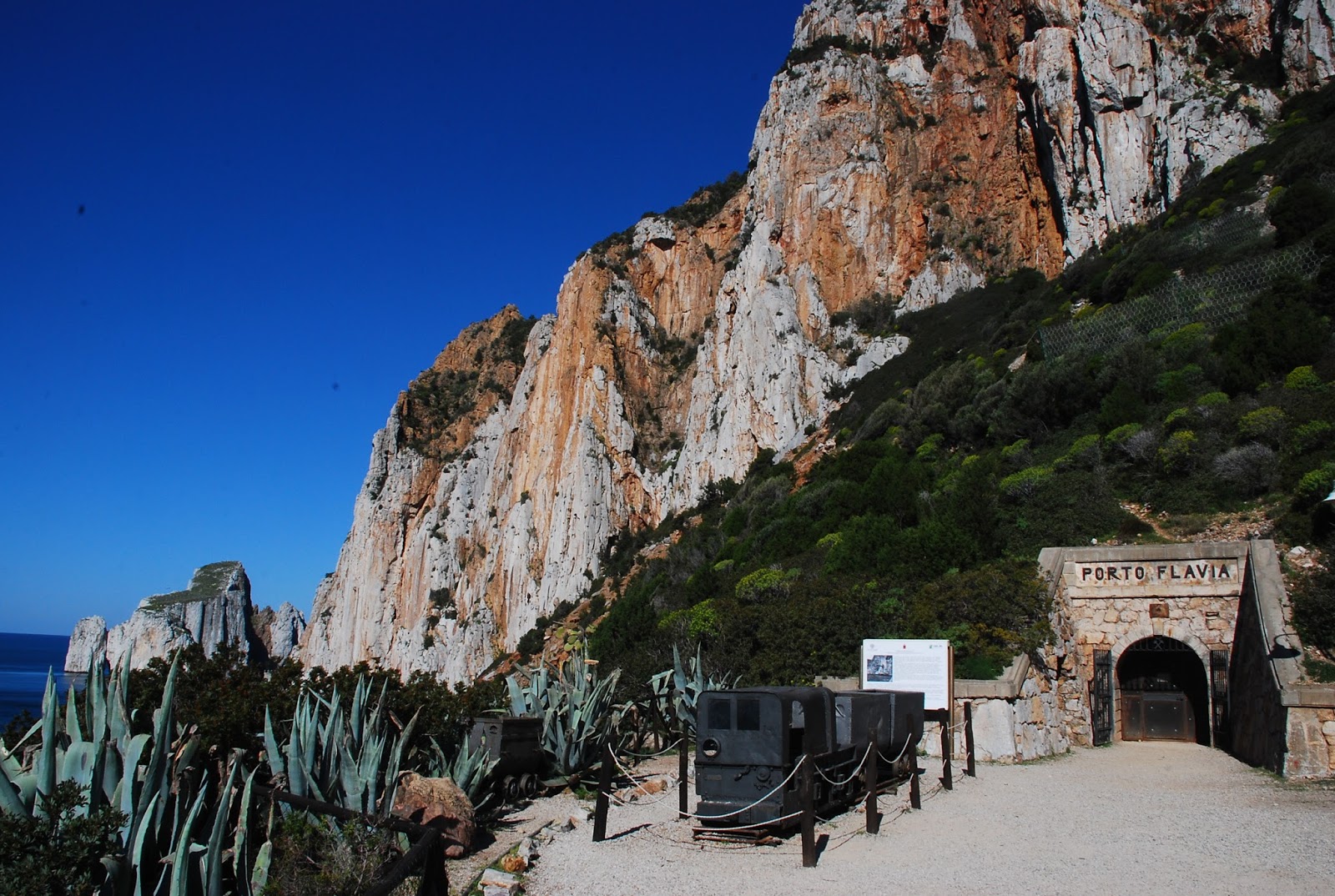 Inside Sardinia: PORTO FLAVIA: SOMETHING YOU CAN NOT MISS IN SARDINIA