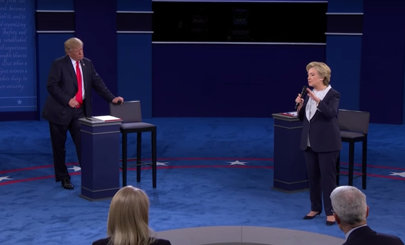 Body Language & Emotional Intelligence: Nonverbal Communication ...