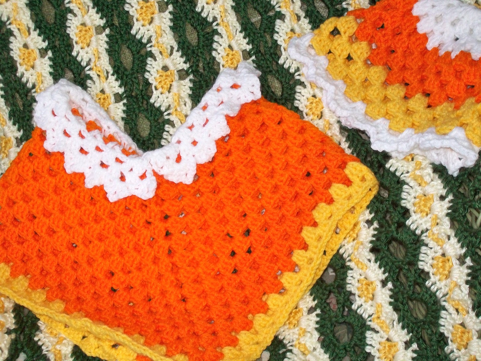 I'd Rather Be Crocheting: Candy Corn Poncho, Hat