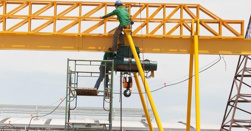 The Significance of Crane Repairs - Aussie’s Mag