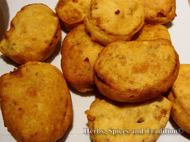 Herbs, Spices and Tradition: Bread Pakoda/ Bread Fritter