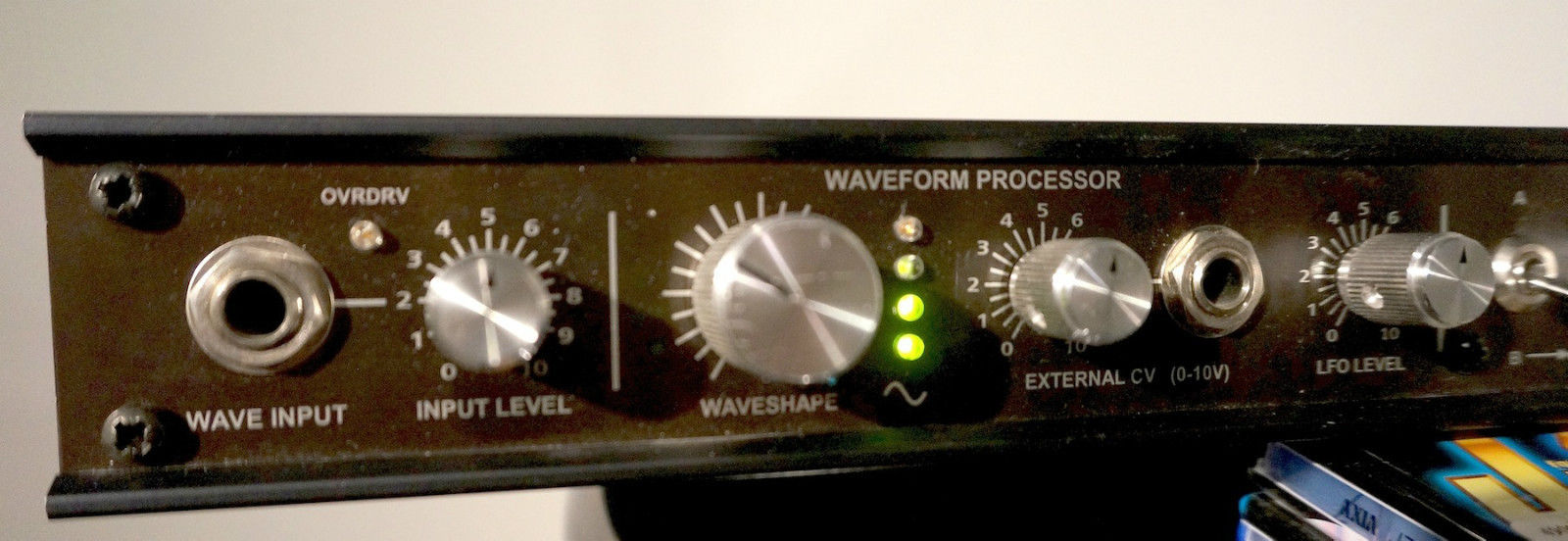 MATRIXSYNTH: Rare Evos Waveform Processor - Rack Unit