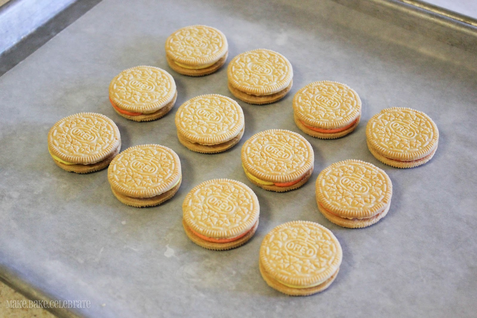 MBC: {Candy Corn Week!} Candy Corn Oreo Pops