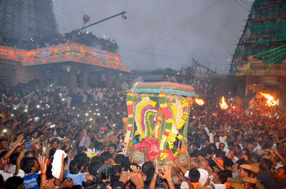 2015 Deepam Festival. Day Ten—Evening: Mahadeepam Arunachaleswarar ...