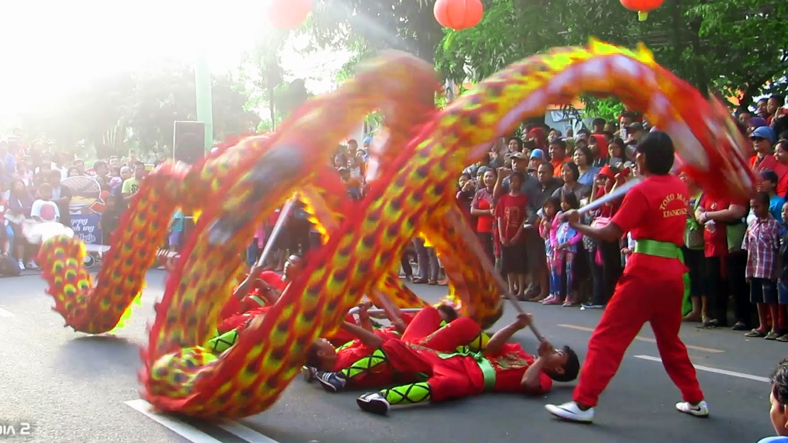 Mengenal Tari Naga Masyarakat Tionghoa Indonesia - Pesona Nusantara