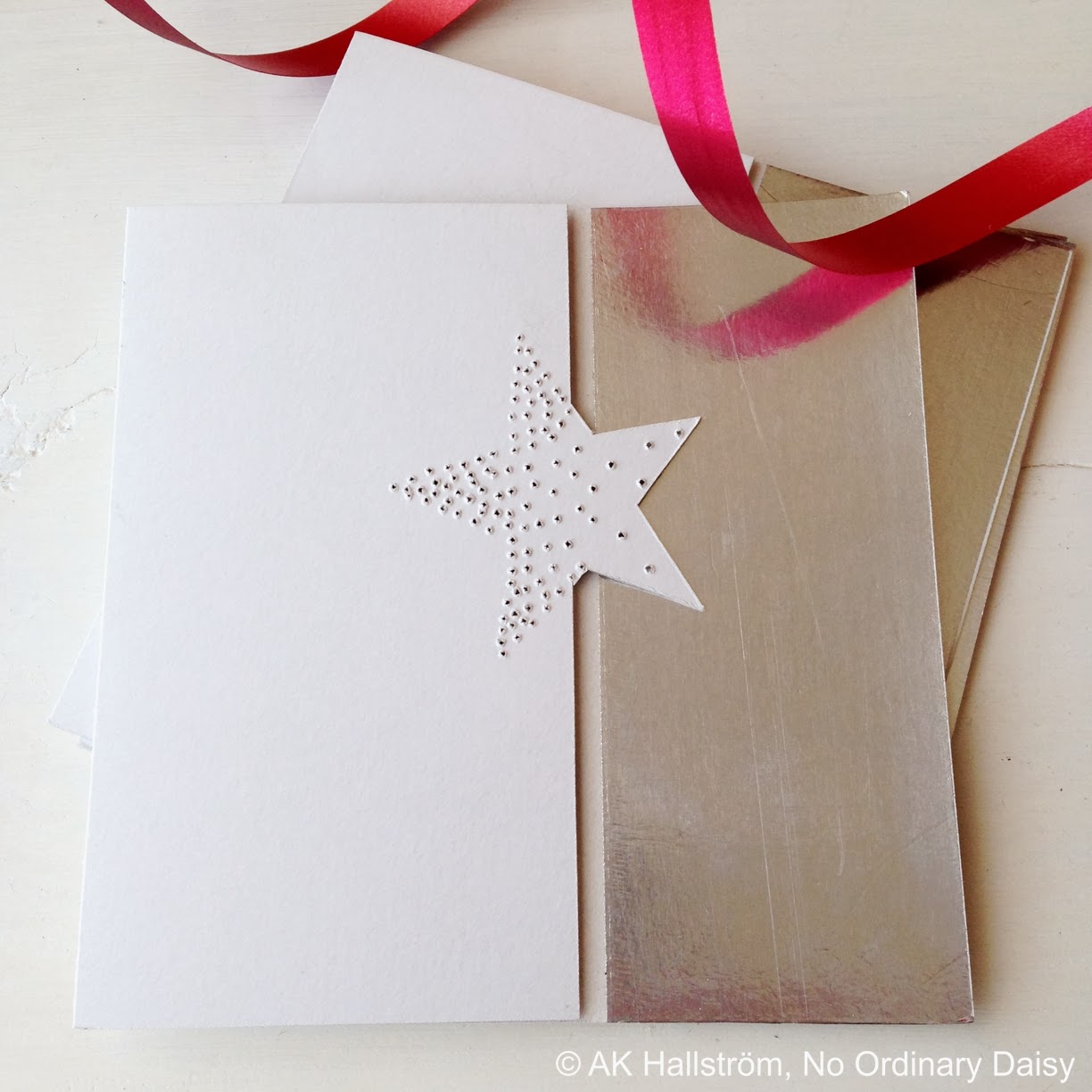 No Ordinary Daisy pysselblogg: Minimalistiska julkort med aluminiumtejp DIY