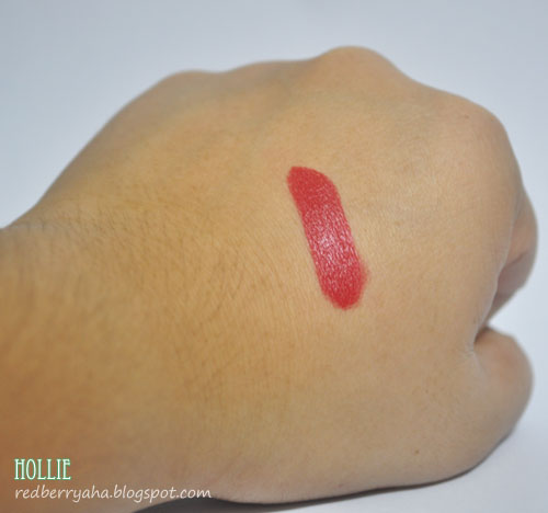 Random Beauty by Hollie: Revlon Matte Lipstick in Really Red Swatch
