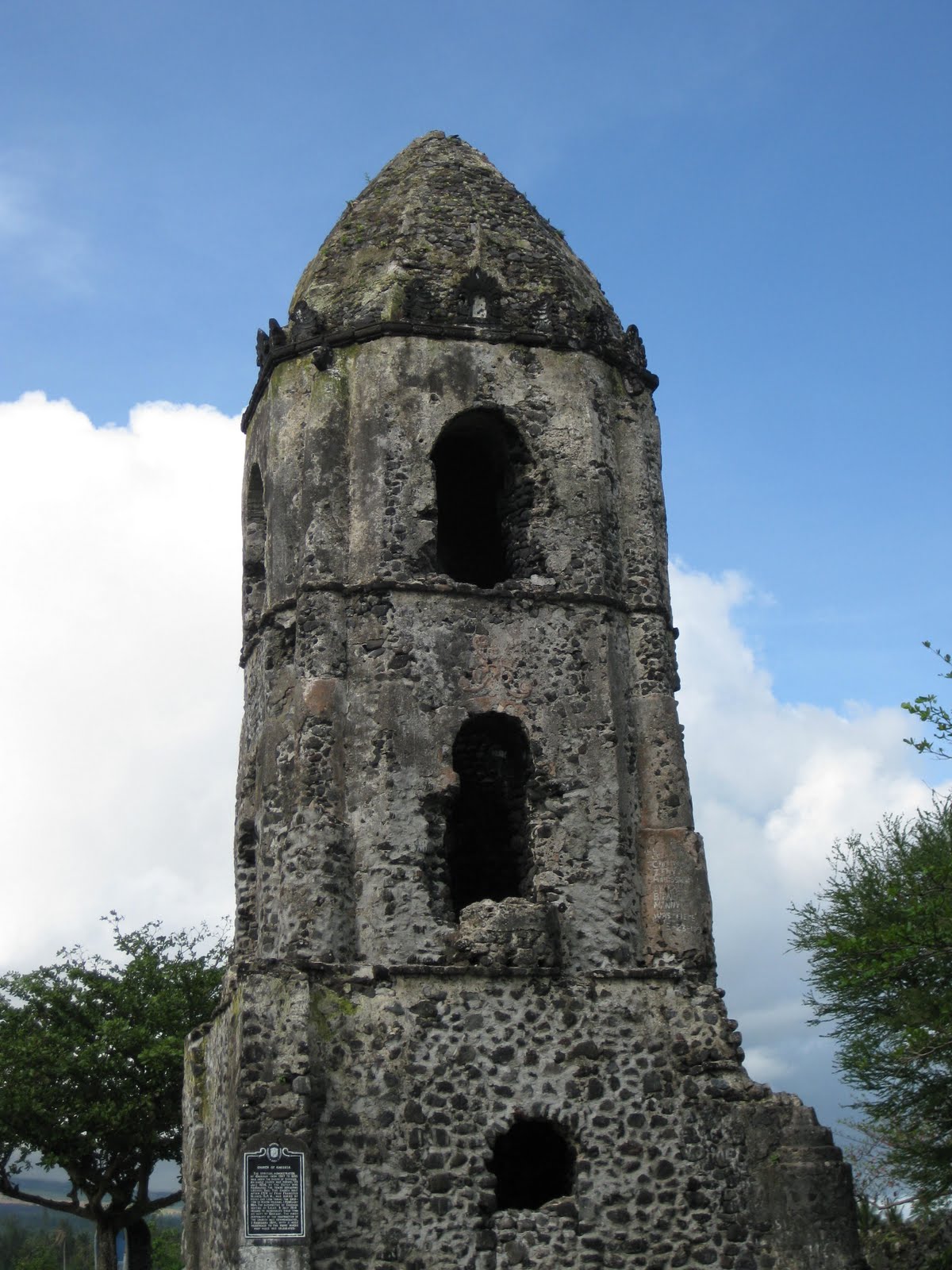 Cagsawa Church - Mayon Volcano | Christine Loves to Travel