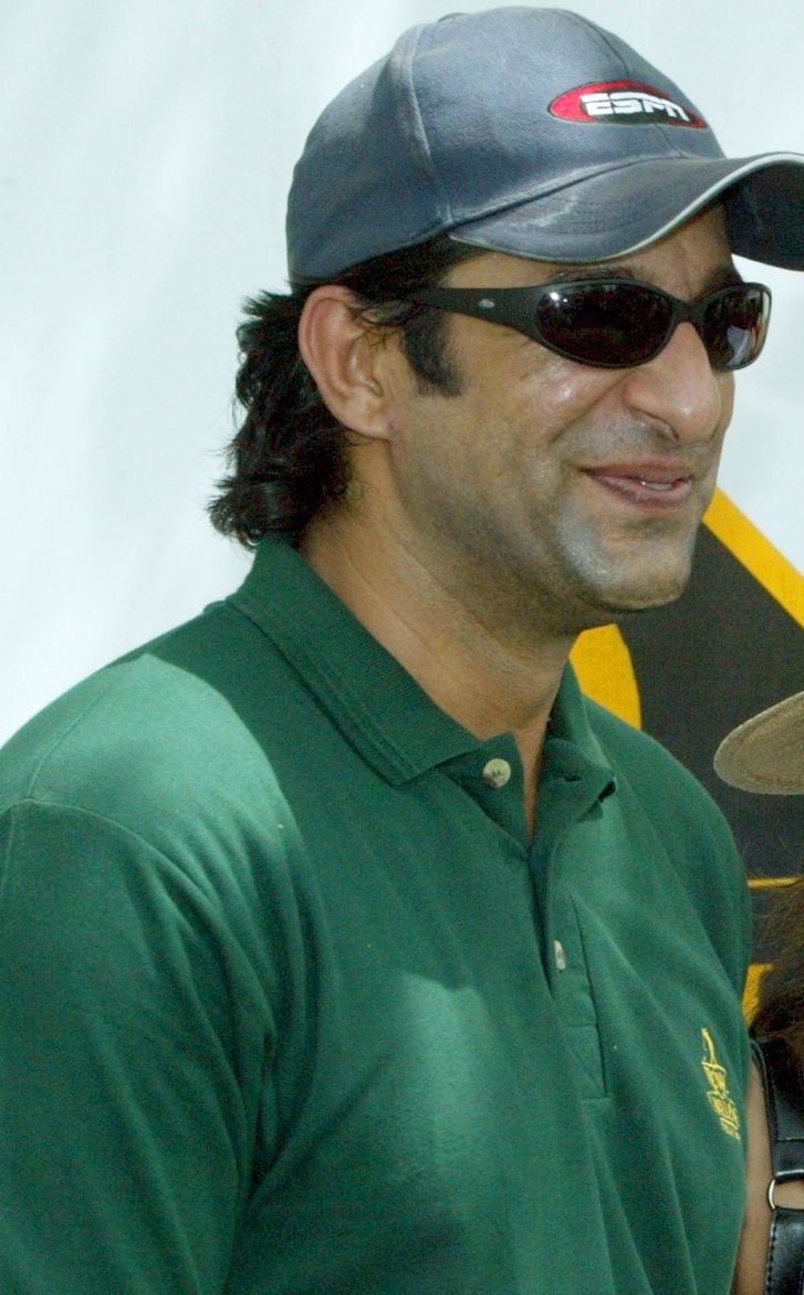 Pakistan Cricket Players Biography Wallpapers: Wasim Akram Biography ...