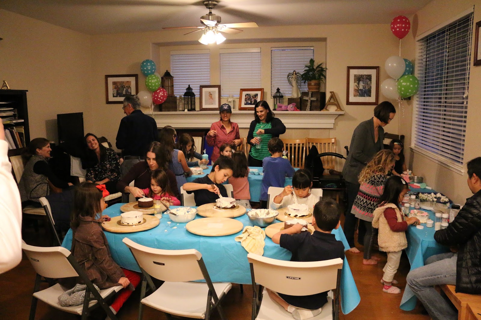 How to Throw a Cake Decorating Cake Party!