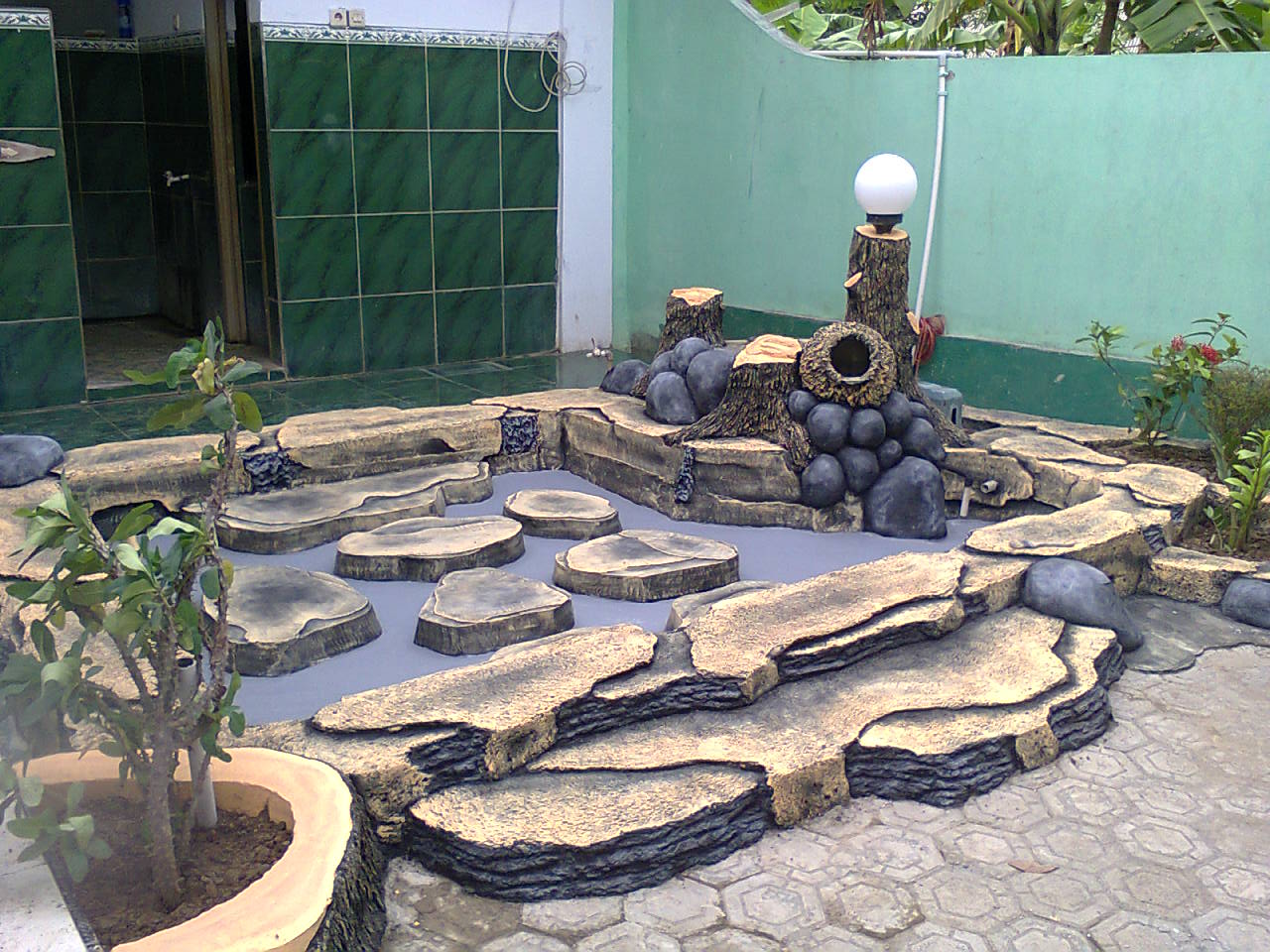 TUKANG TAMAN INDRAMAYU-Cirebon Cat Finishing dan Cat Motif