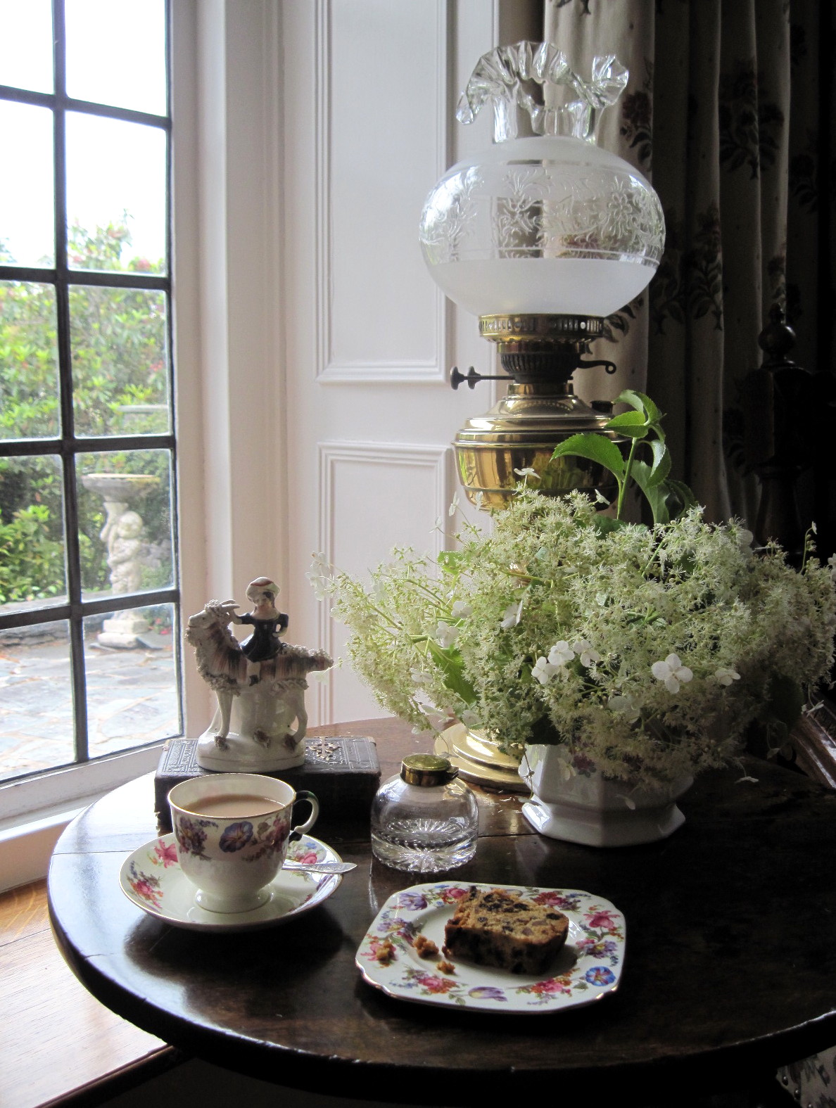 Flutterby Patch: Cottage love