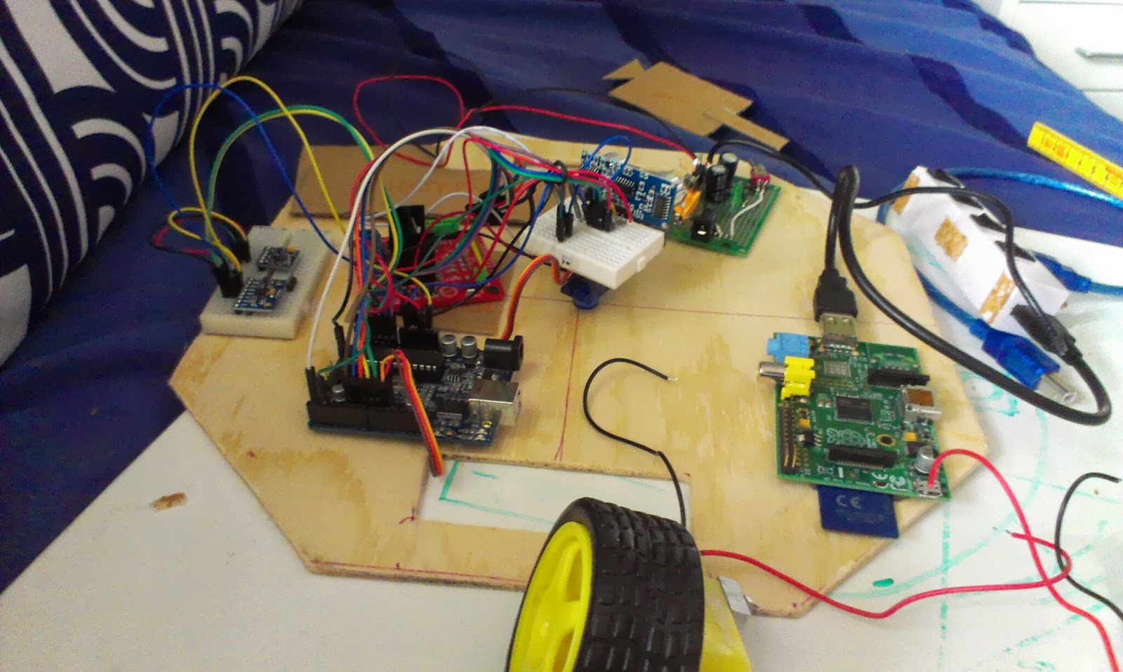 The Transparent Robot: Larger Arduino robot platform