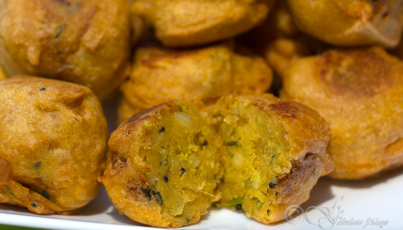 fabulous fridays: Bonda/Batata Vada