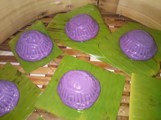 Cooking Pleasure: Purple Sweet Potato Angku Kuih #1