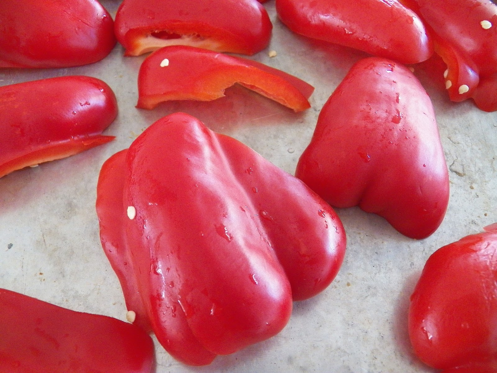 Processing Red Peppers - Sid's Sea Palm Cooking