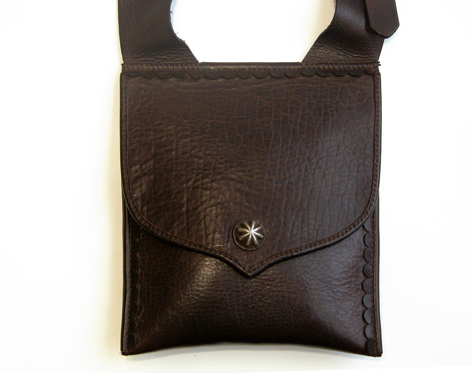 Contemporary Makers: Hunting Pouch by Dave Bard