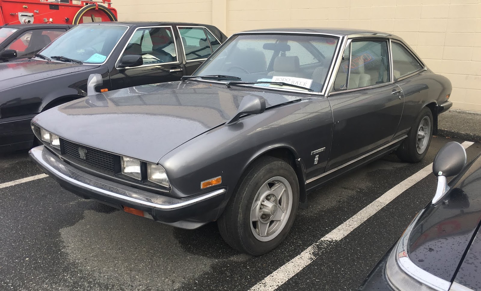 Seattle's Old Cars: 1977 Isuzu 117