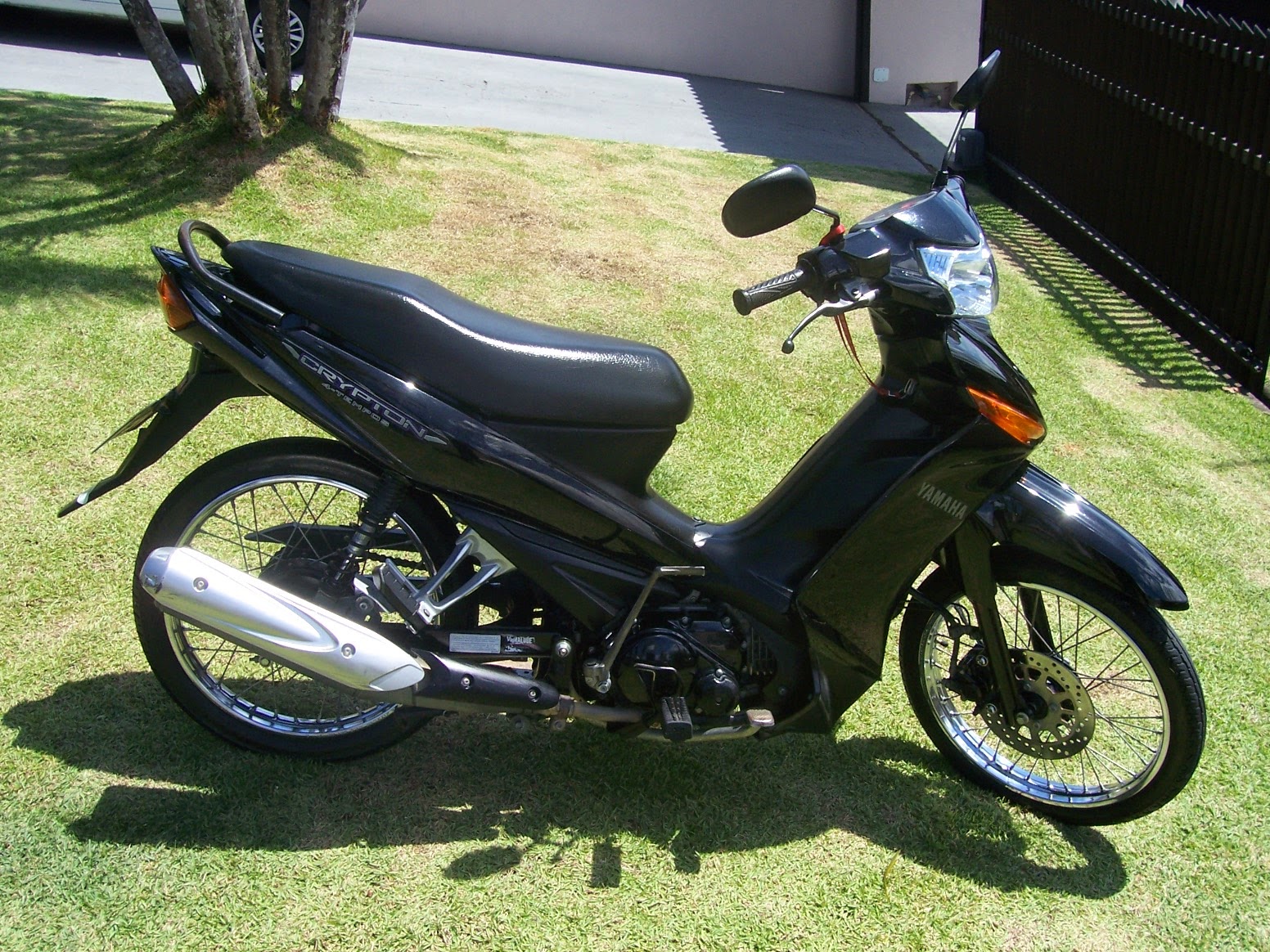 APAVEL - Aparecida Veículos Ltda.: Crypton t 115 C/Partida elétrica ...