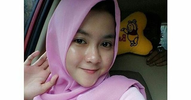 Nita, Seorang Tante Yang Kesepian Dan Butuh Belai Laki Laki - CERITA SEX TANTE
