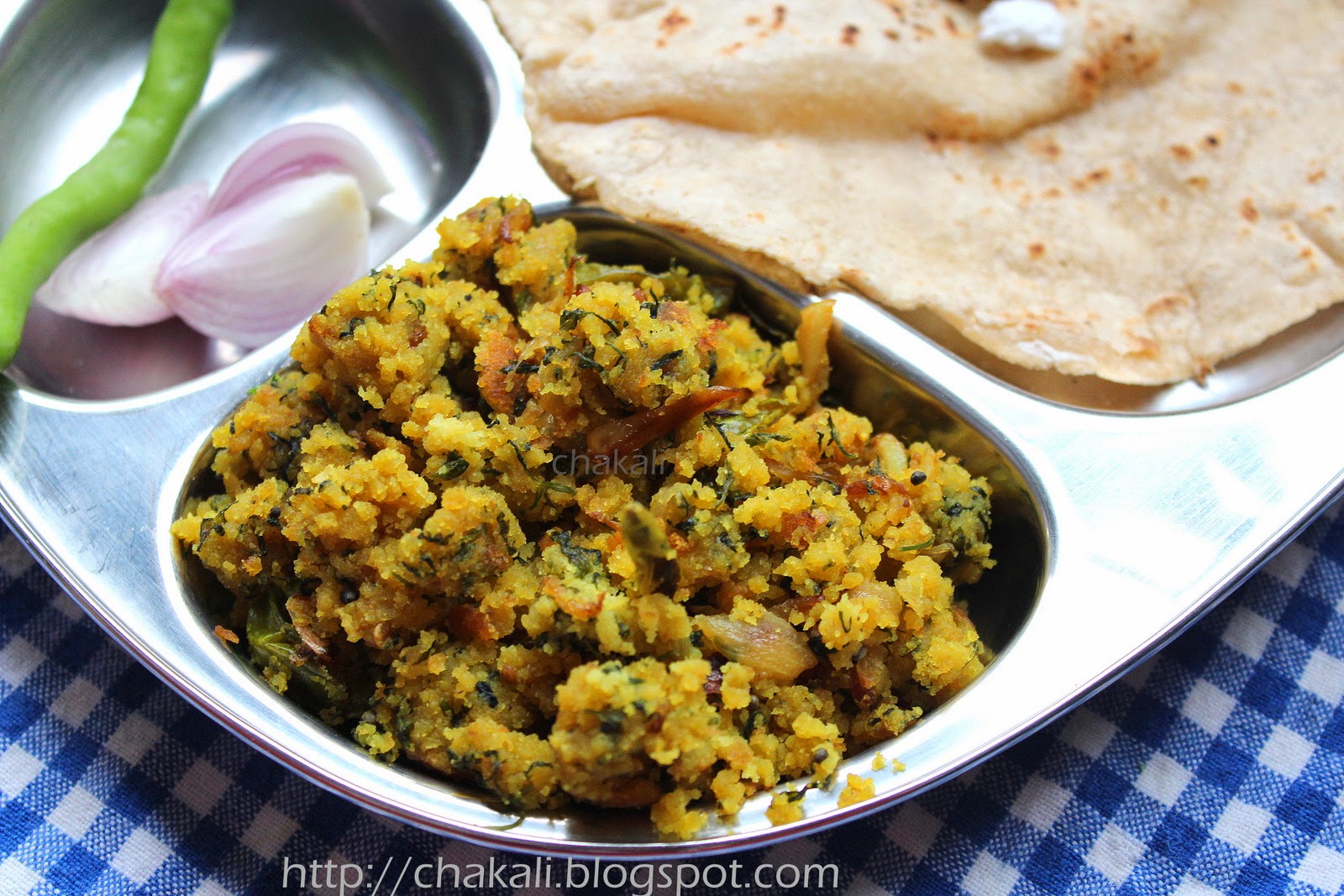 Kothimbir Zunka | चकली