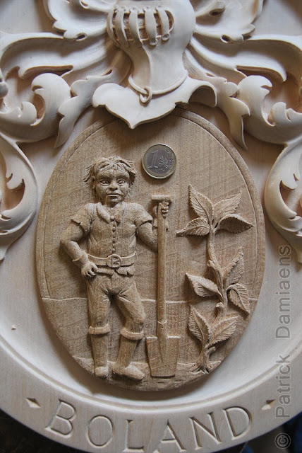 ORNAMENTAL WOODCARVER Patrick Damiaens: The BOLAND Family | Crest ...