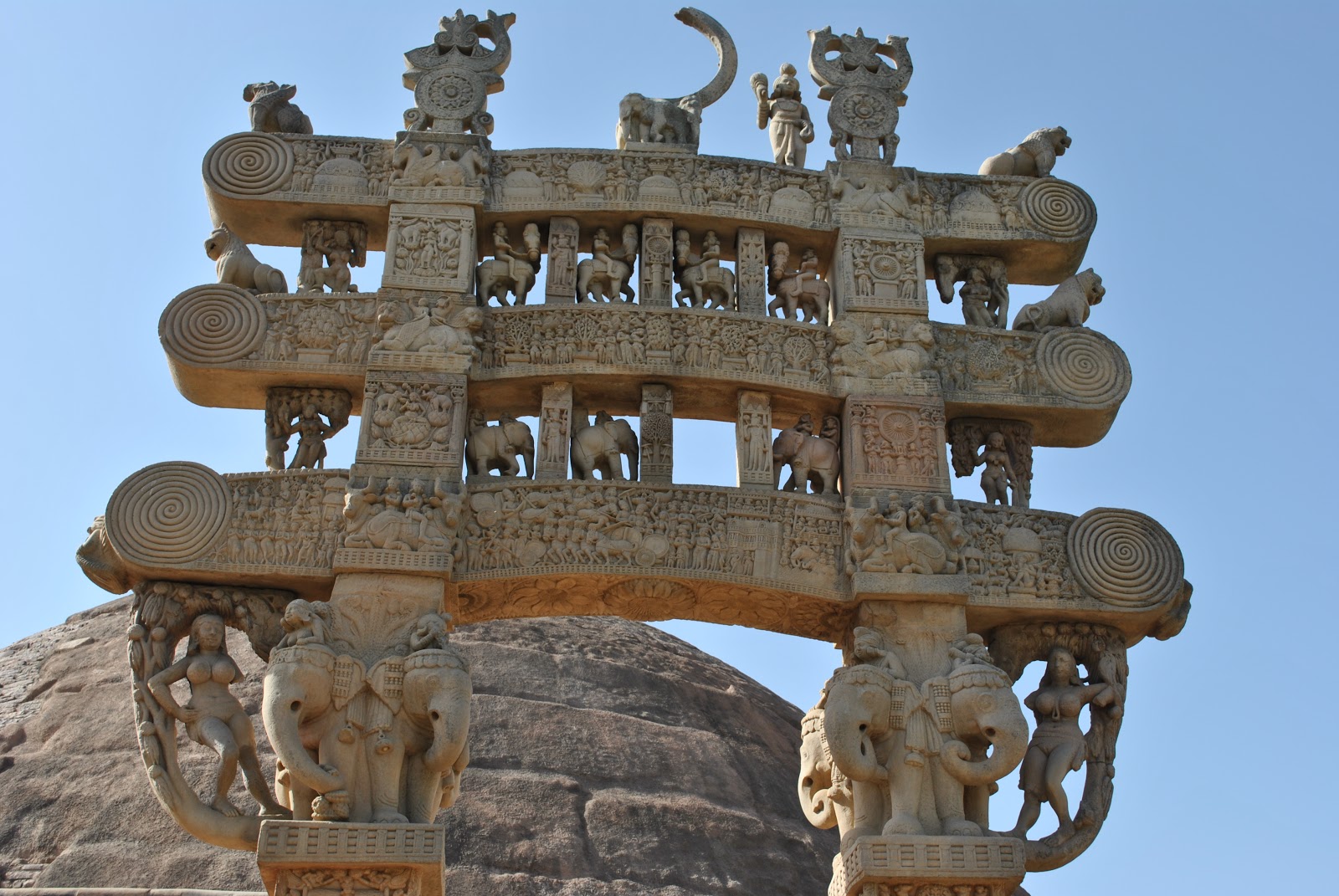 Just What were u thinking...: Sanchi Stupas - Buddhism's holy grail