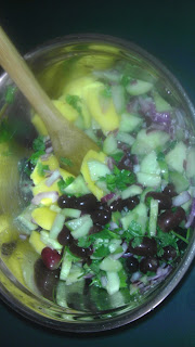 Cooking The Organic Rainbow... Taste the colors.: Grape Mango Salsa