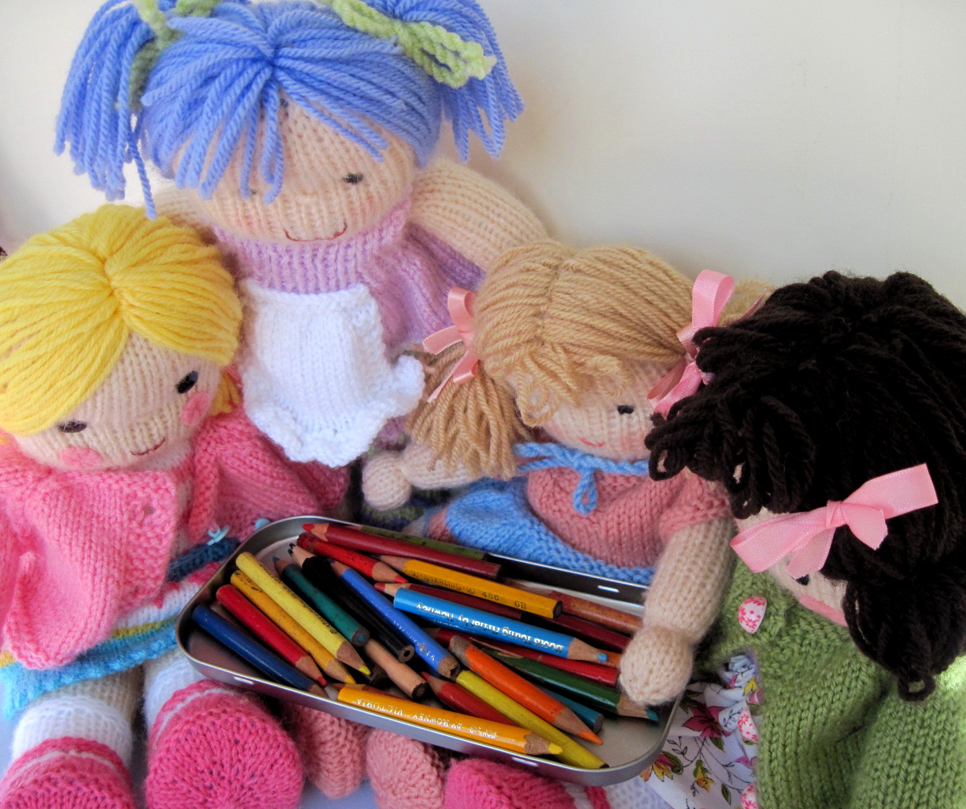 Flutterby Patch: Pencil Dolls