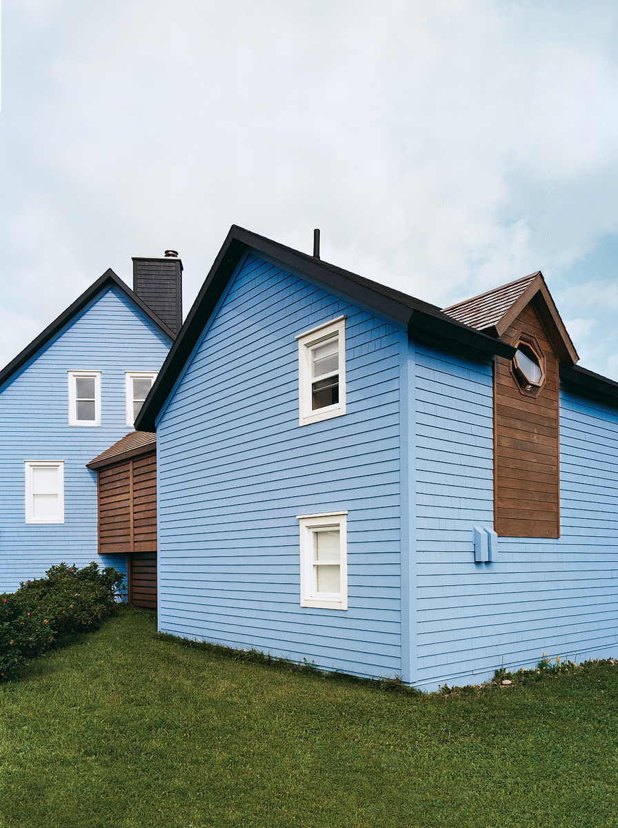 我們看到了。我們是生活@家。: 活潑、漂亮的藍色小屋！這是Montrealers Yves Bériault 與Diane Decoste位在 ...