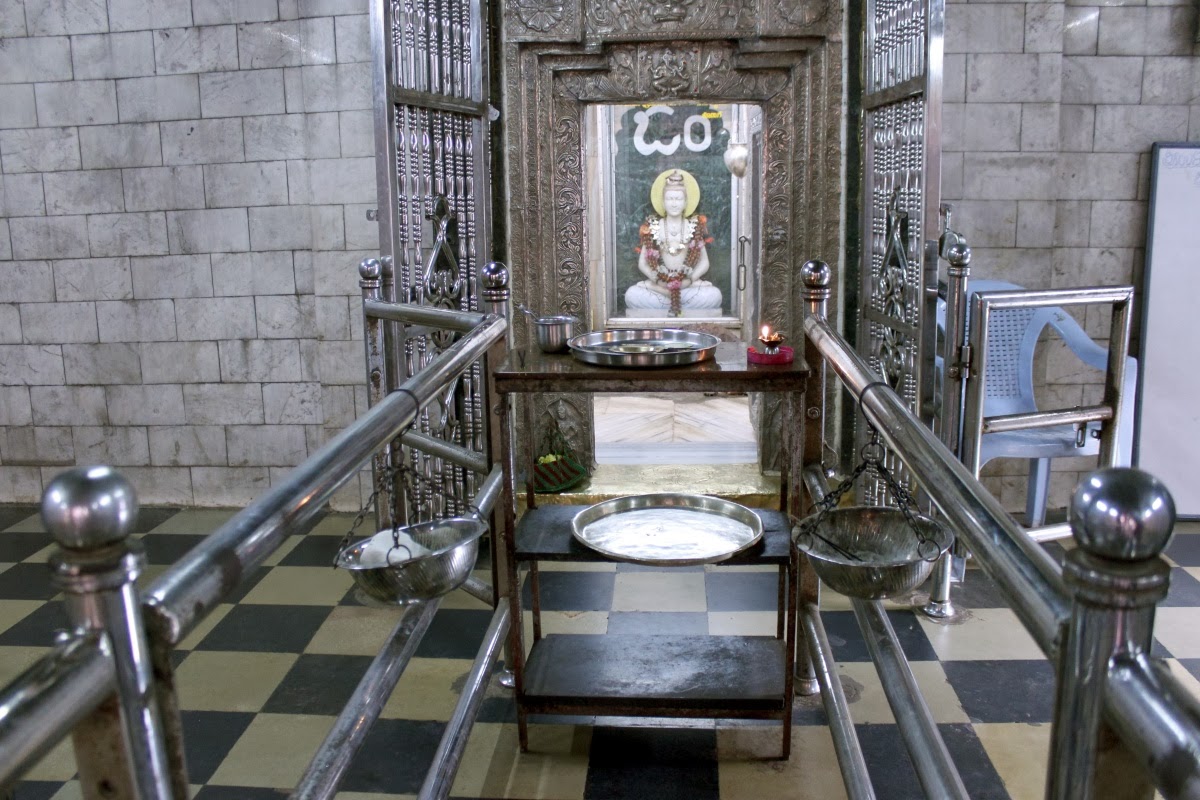 Life at Dharwad: Ulavi Basaveswara Gudi