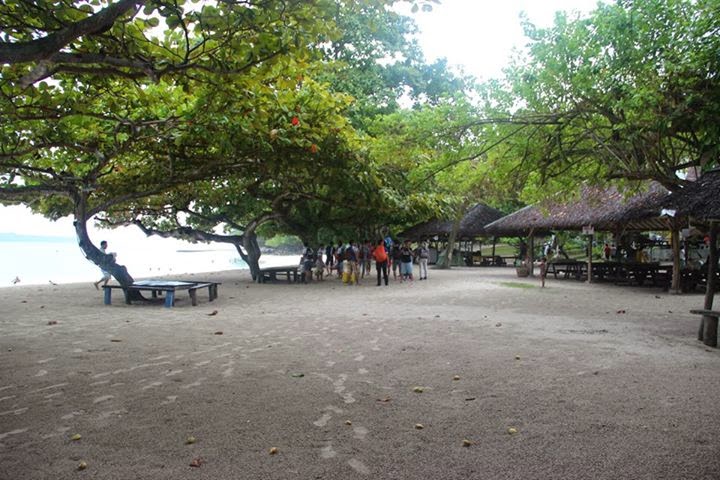 Christine Sells: Isla Reta Beach Resort, Samal Island