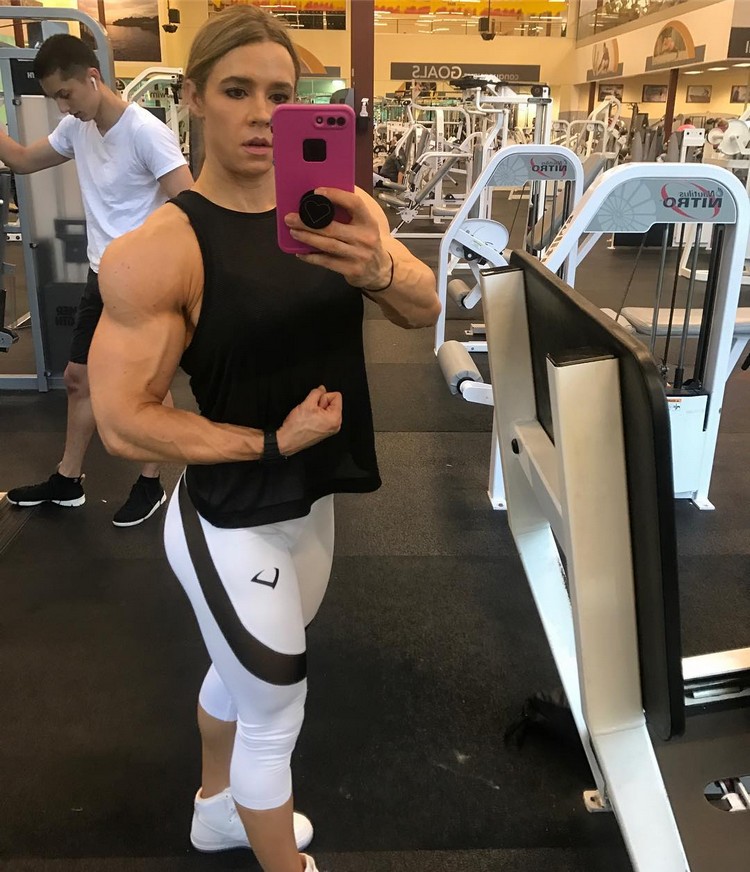 Our new WPD Pro! Kathy Garza - Completely in love with her arms ...