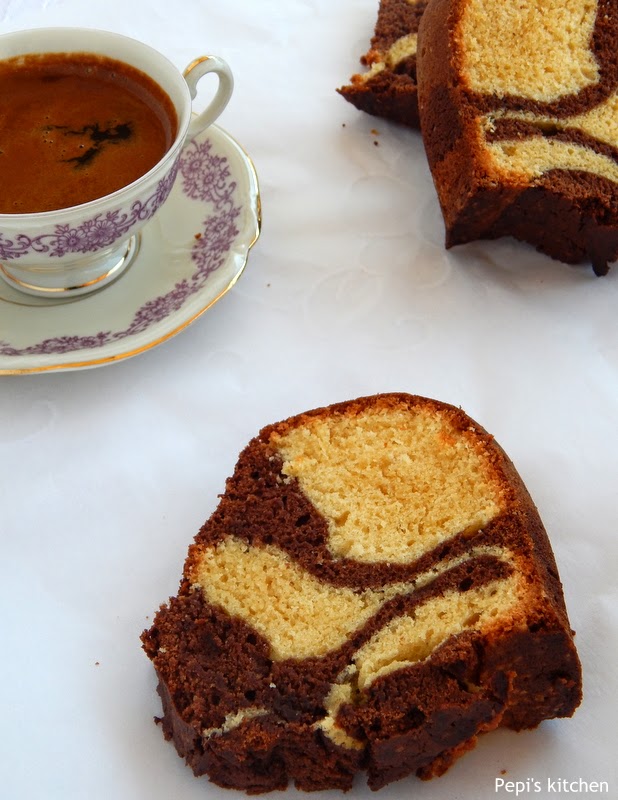 Pepi's kitchen in english: Marble cake
