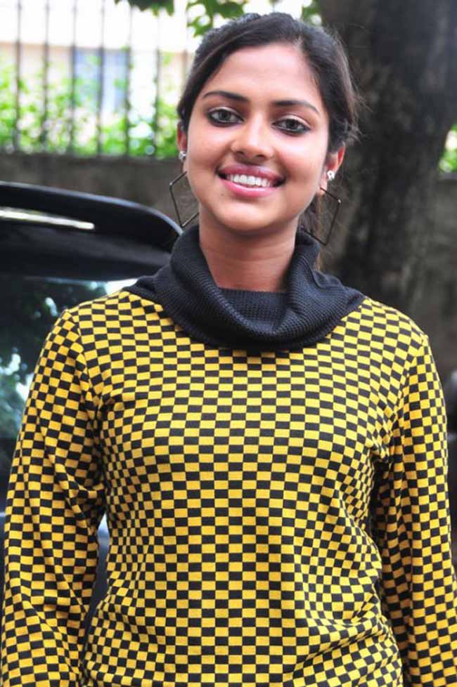 Telugu Actress Anaka Hot Stills ~ Cinindya