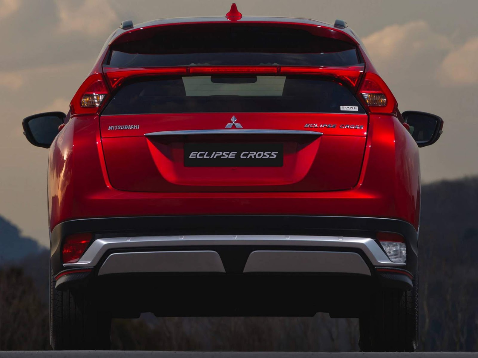 Mitsubishi Eclipse Cross 2018: fotos e detalhes oficiais