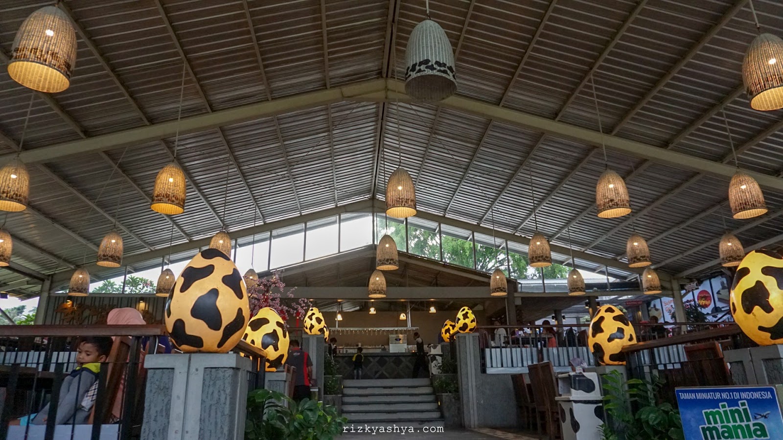 Mampir ke Cimory On The Valley Bawen, Wisata Edukatif Keluarga Murah ...