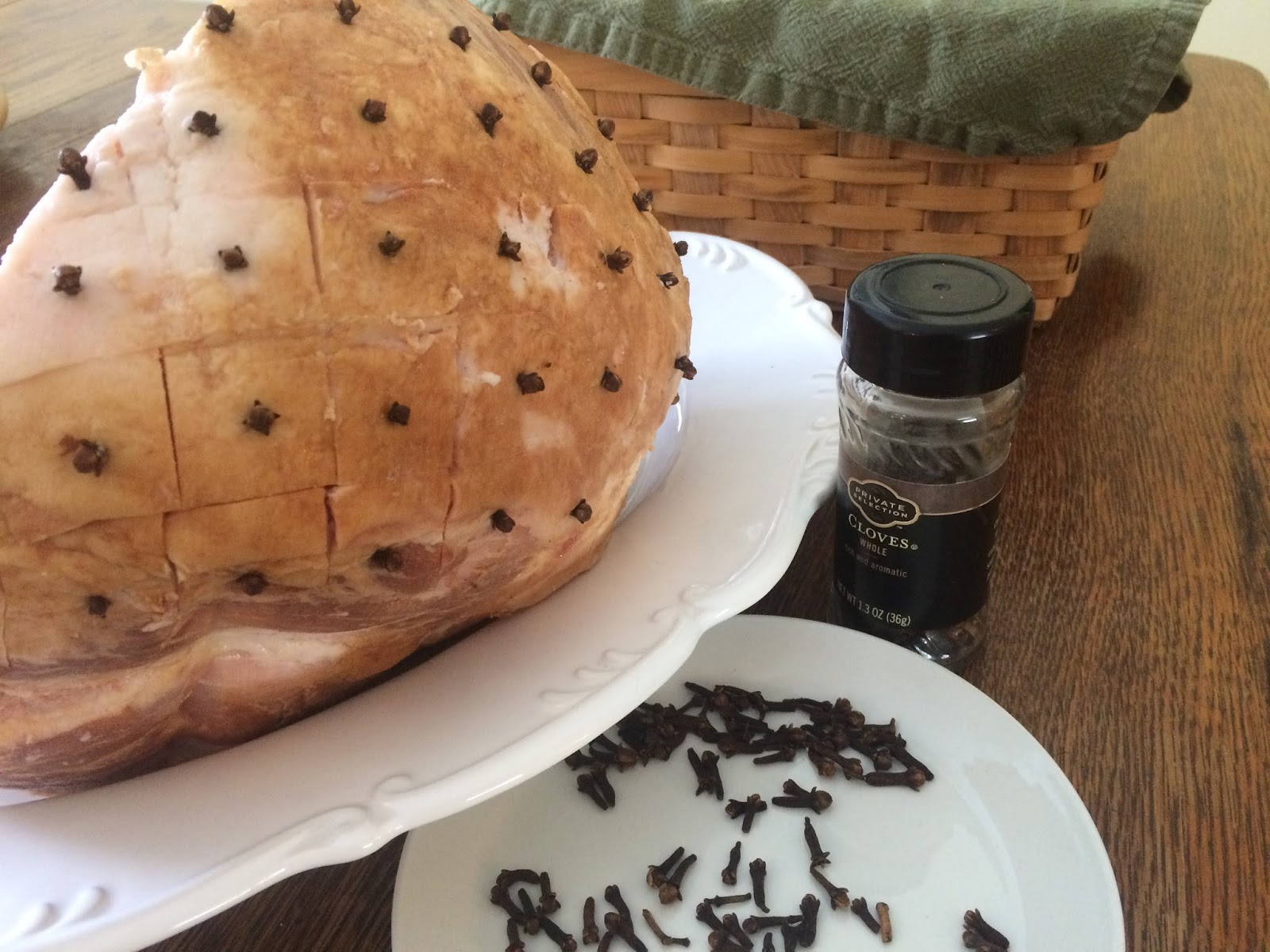 Catholic Cuisine: Cloved Ham - Good Friday