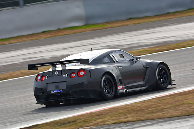 Nissan GT-R GT1
