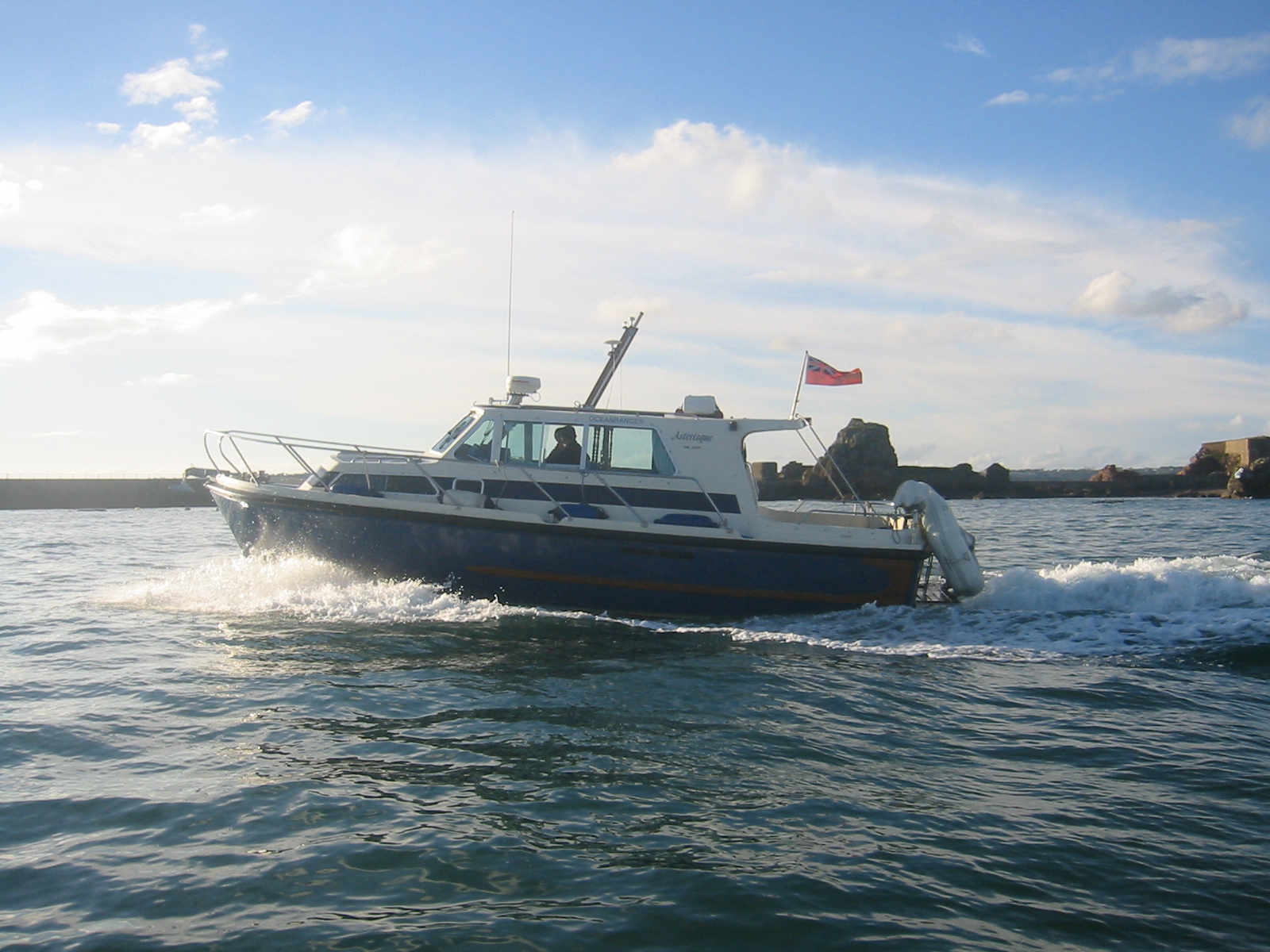 Simple Sailing Low Cost Cruising: Understanding Boat Hull Design