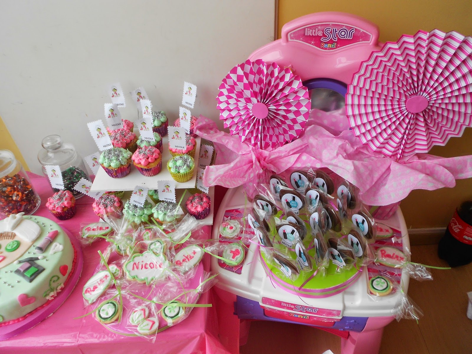 Dulce Rocio Pasteleria Artesanal: Mesa Tematica Spa para Nenas