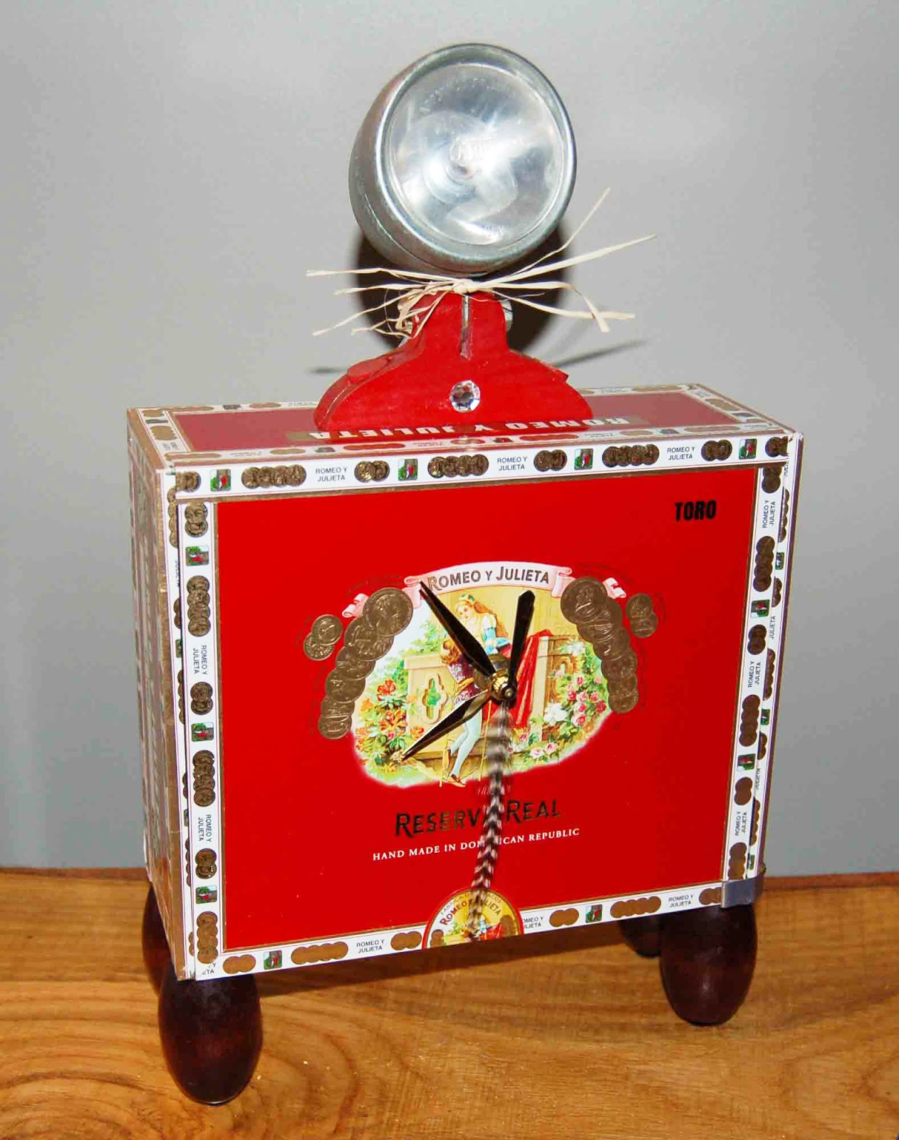 Carolbilt Art: Whimsical Clocks